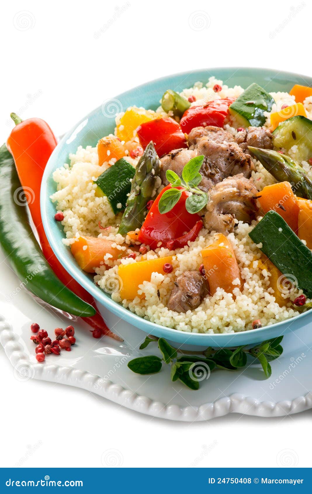 Cuscuz com carne foto de stock. Imagem de cordeiro, placa - 24750408