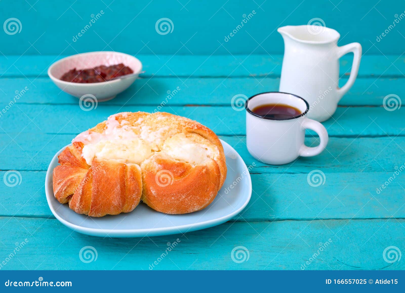 Custard plunder stock image. Image of meal, breakfast - 166557025