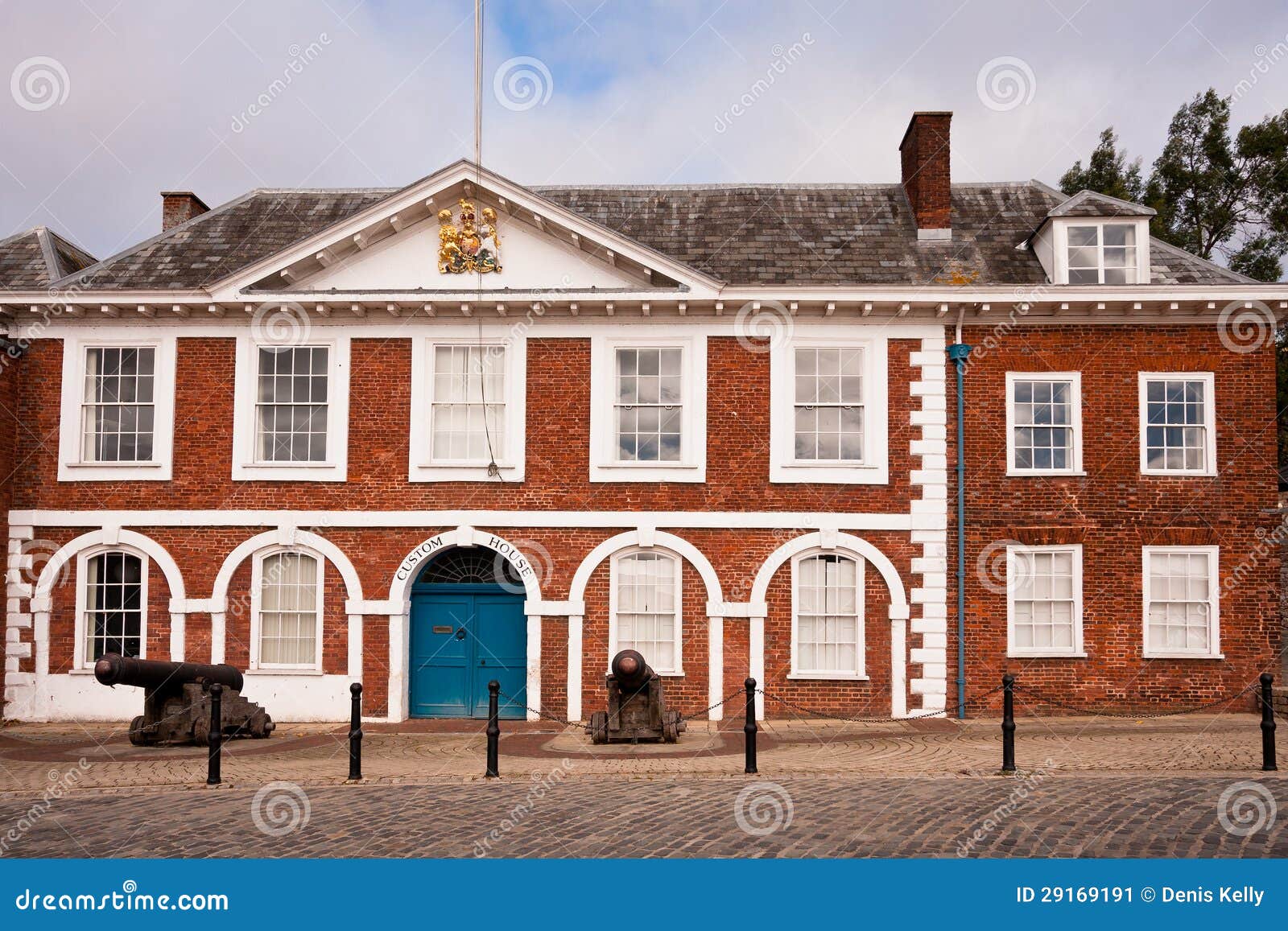 Custom House in Exeter, England Editorial Photo - Image of brick ...