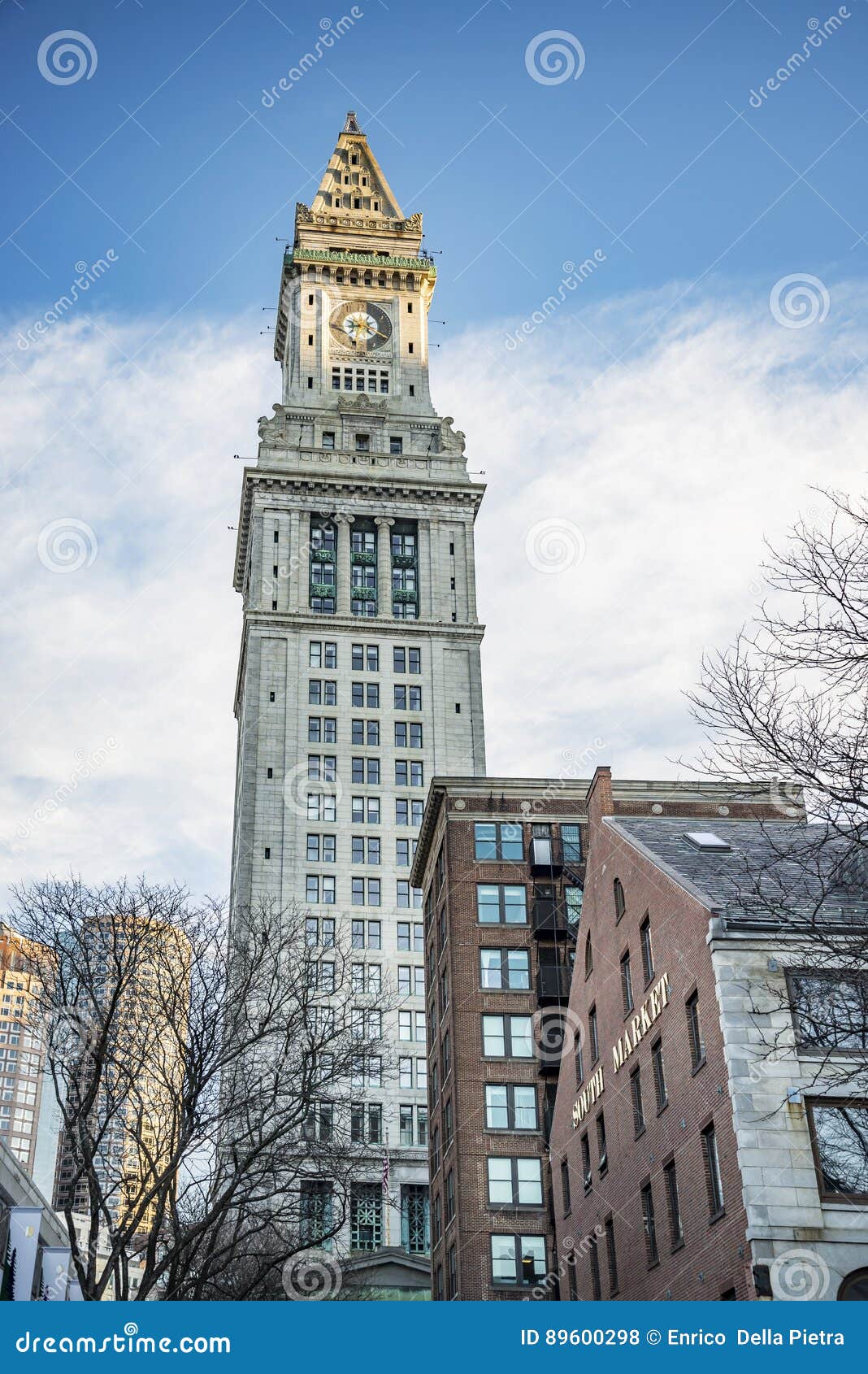 Custom House tower editorial stock photo. Image of landmark - 89600298