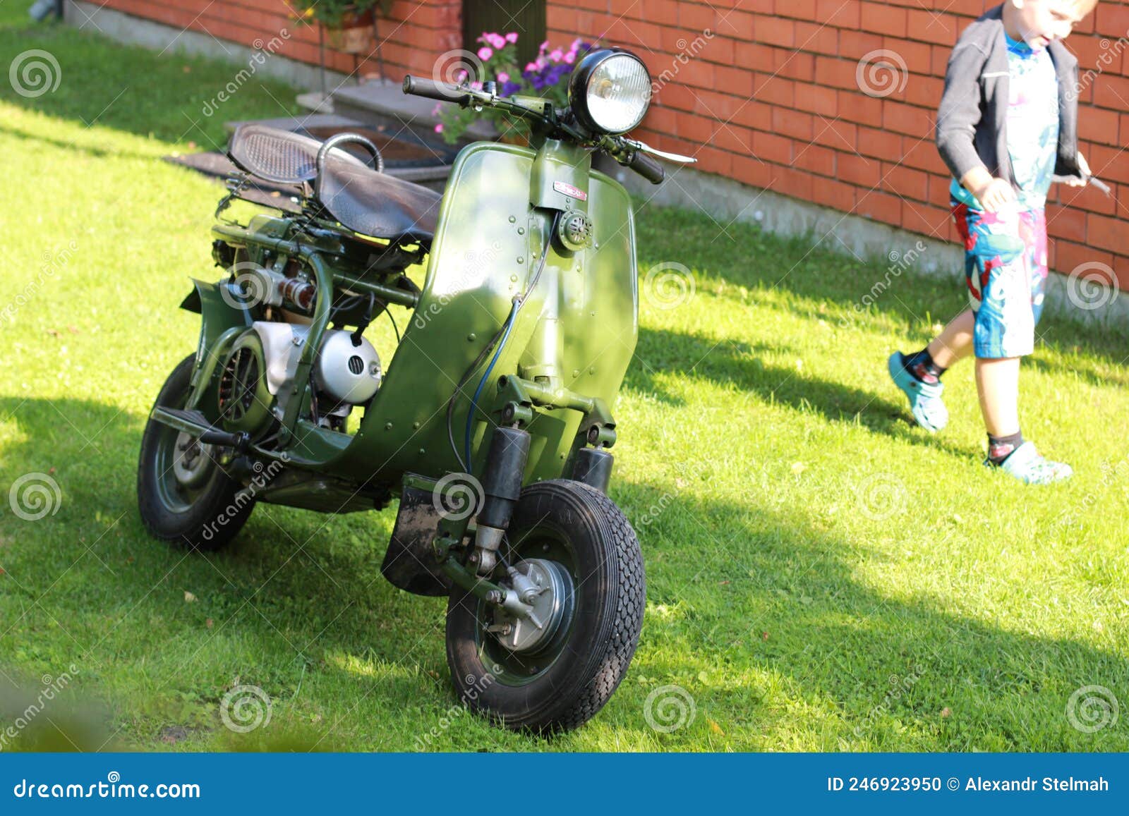 Retro Motoroller editorial image. Image of custom, hobby - 246923950