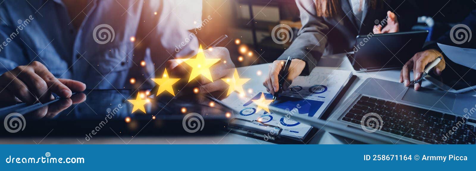 Customer Experience Concept, Best Excellent Services Rating for ...