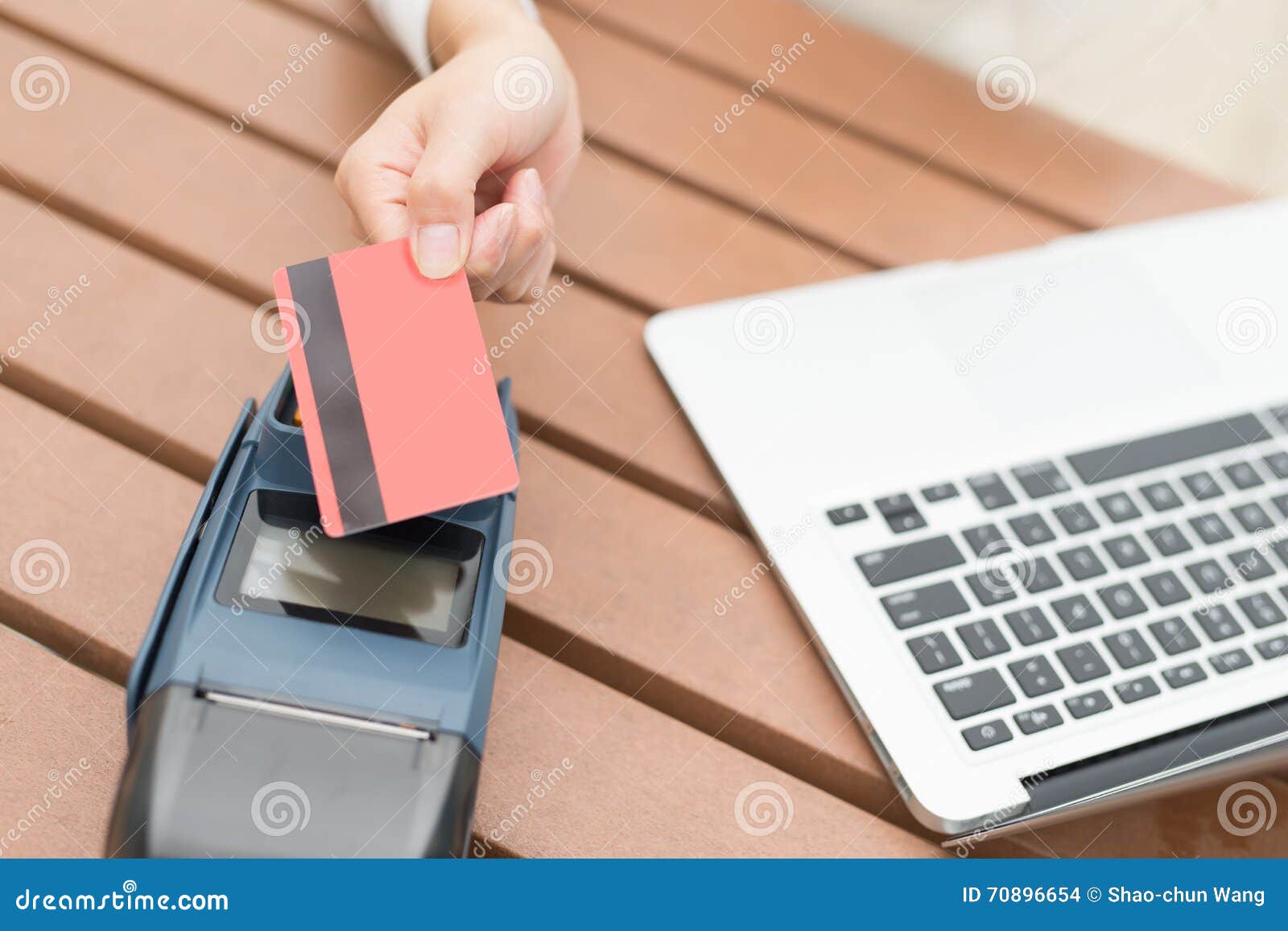 Customer Pay by Credit Card Stock Photo - Image of people, hand: 70896654