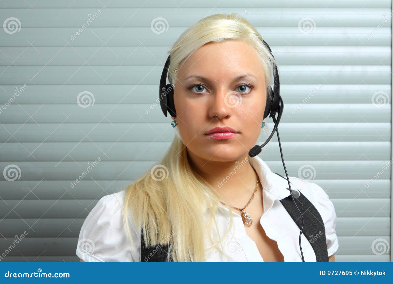Customer service agent stock image. Image of portrait - 9727695