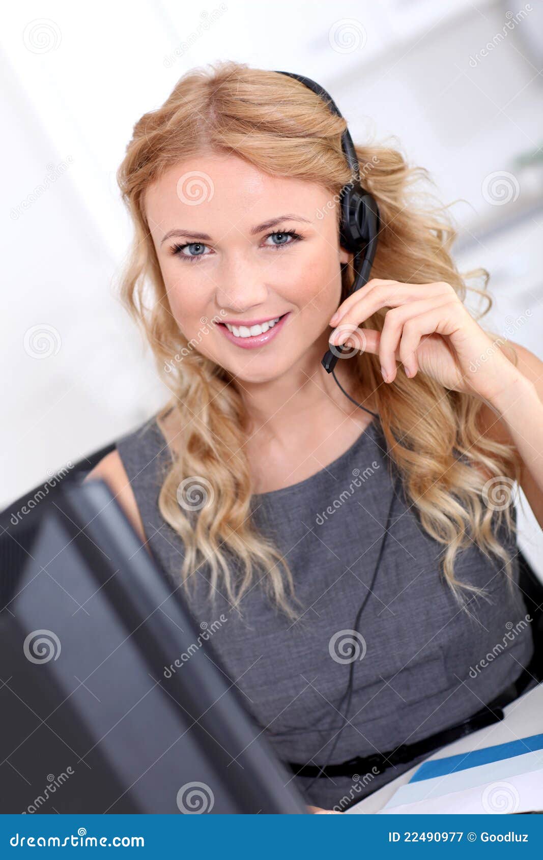 Customer service woman stock image. Image of headphones - 22490977