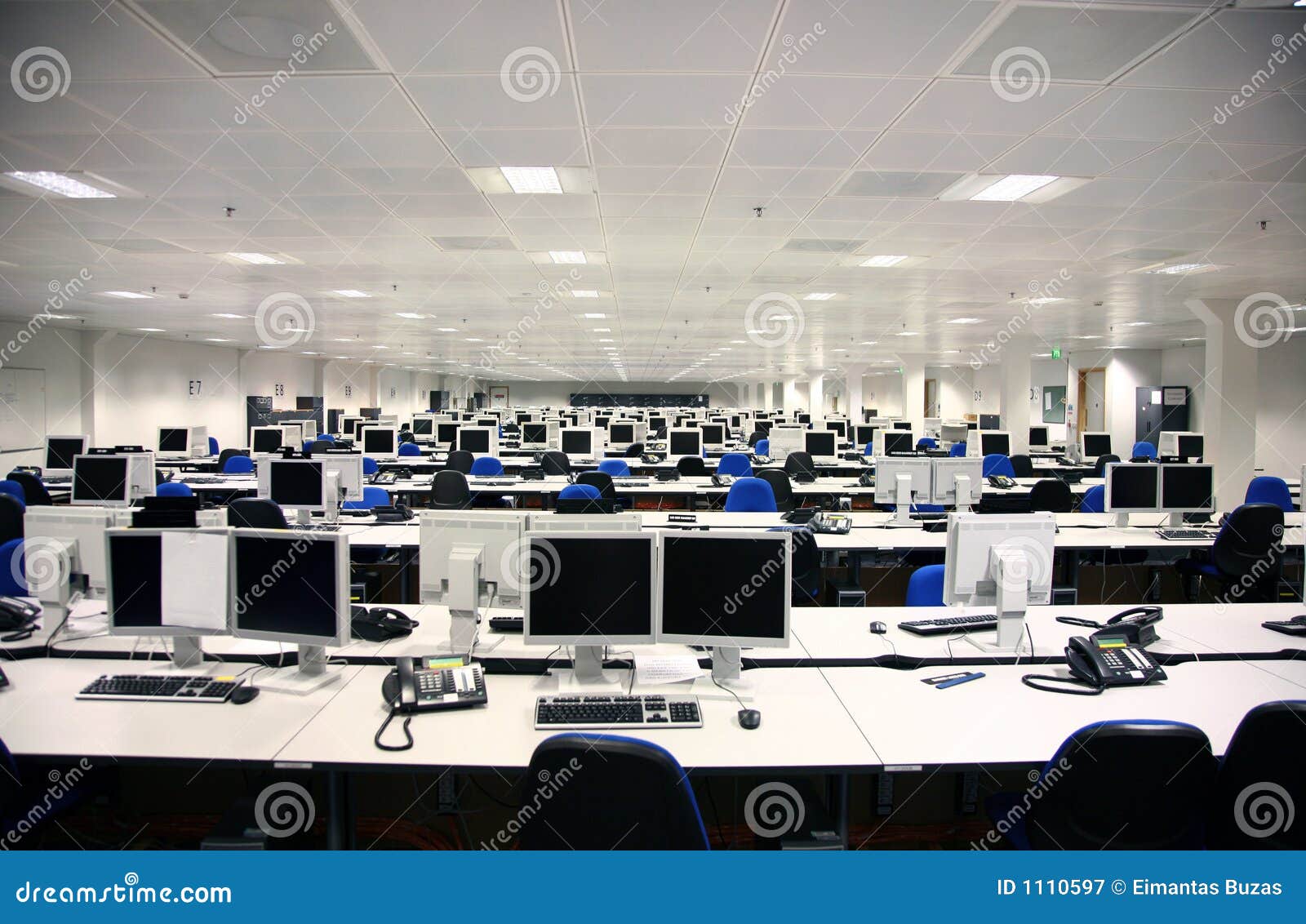 Customer Support Centre stock image. Image of laptop, continuity - 1110597