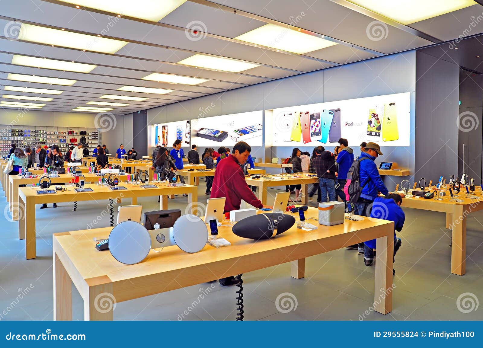 Customers at Apple Store Hong Kong Editorial Stock Image - Image of ...