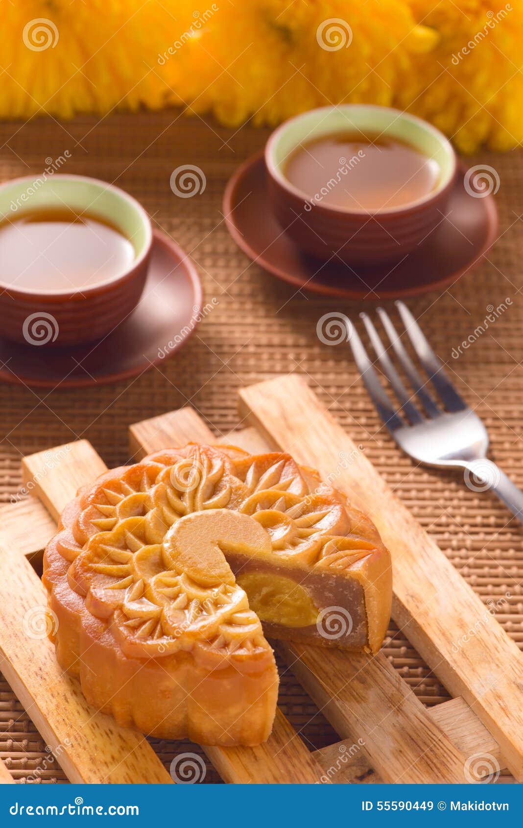 Cut moon cake stock image. Image of chinese, dessert - 55590449