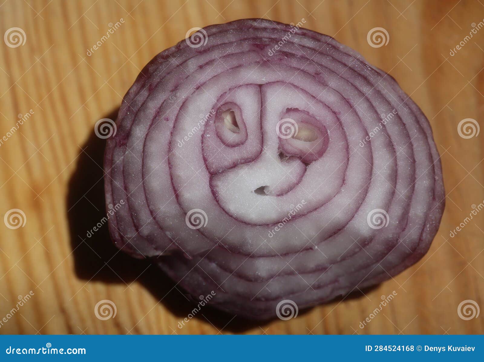Cut Onion, Similar To the Face Stock Photo - Image of lunch, cook ...