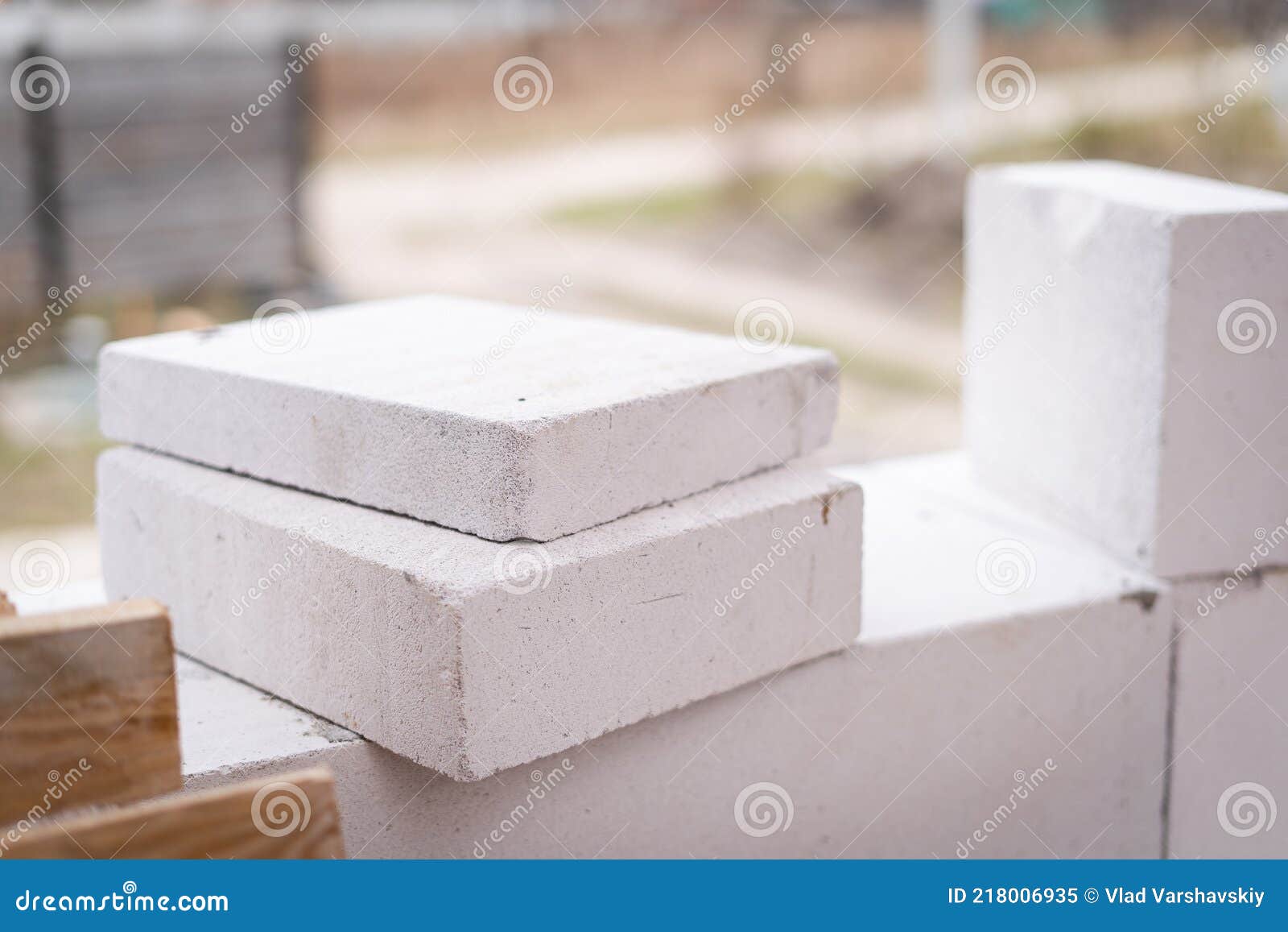Cut-to-size Aerated Concrete Blocks Lie at the Construction Site Stock ...