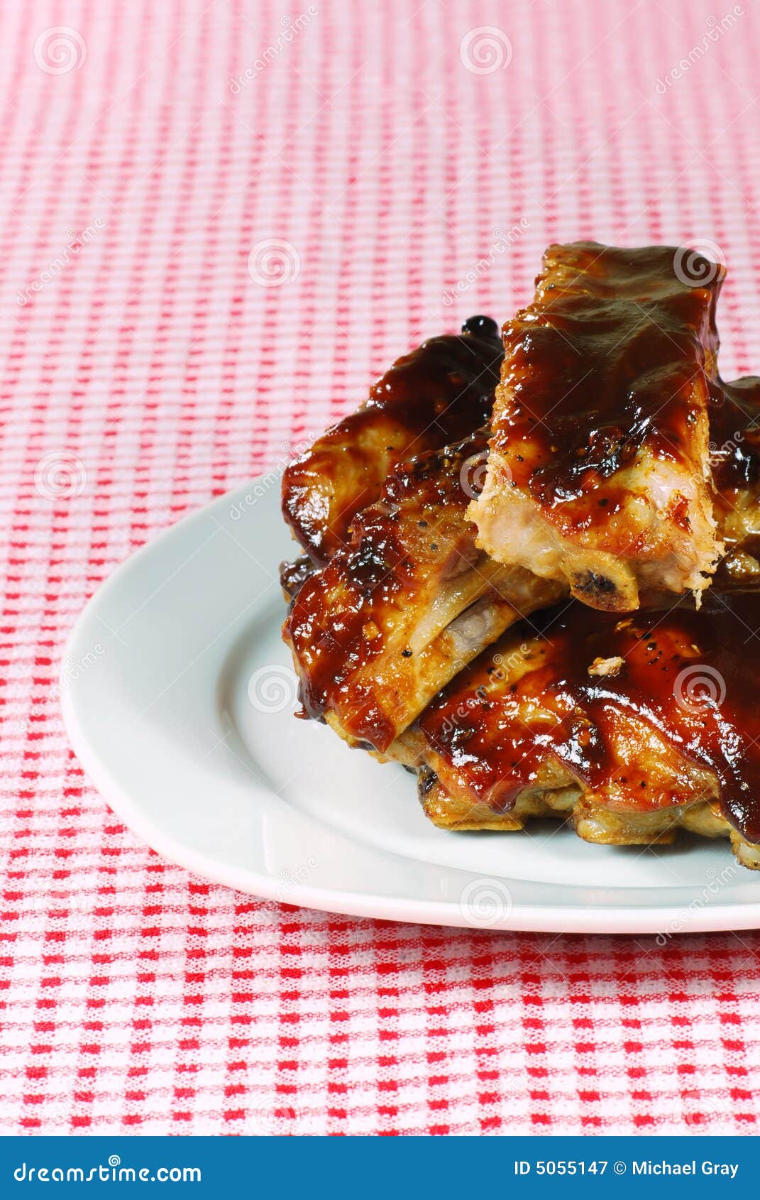 Cut up barbecue spare ribs stock image. Image of lunch - 5055147