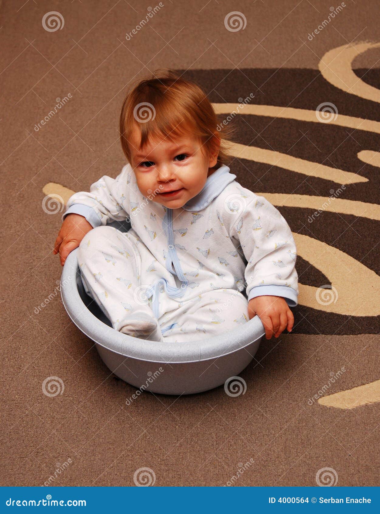 Cute Baby Girl Sitting in Pan Stock Photo - Image of playing, carpet ...