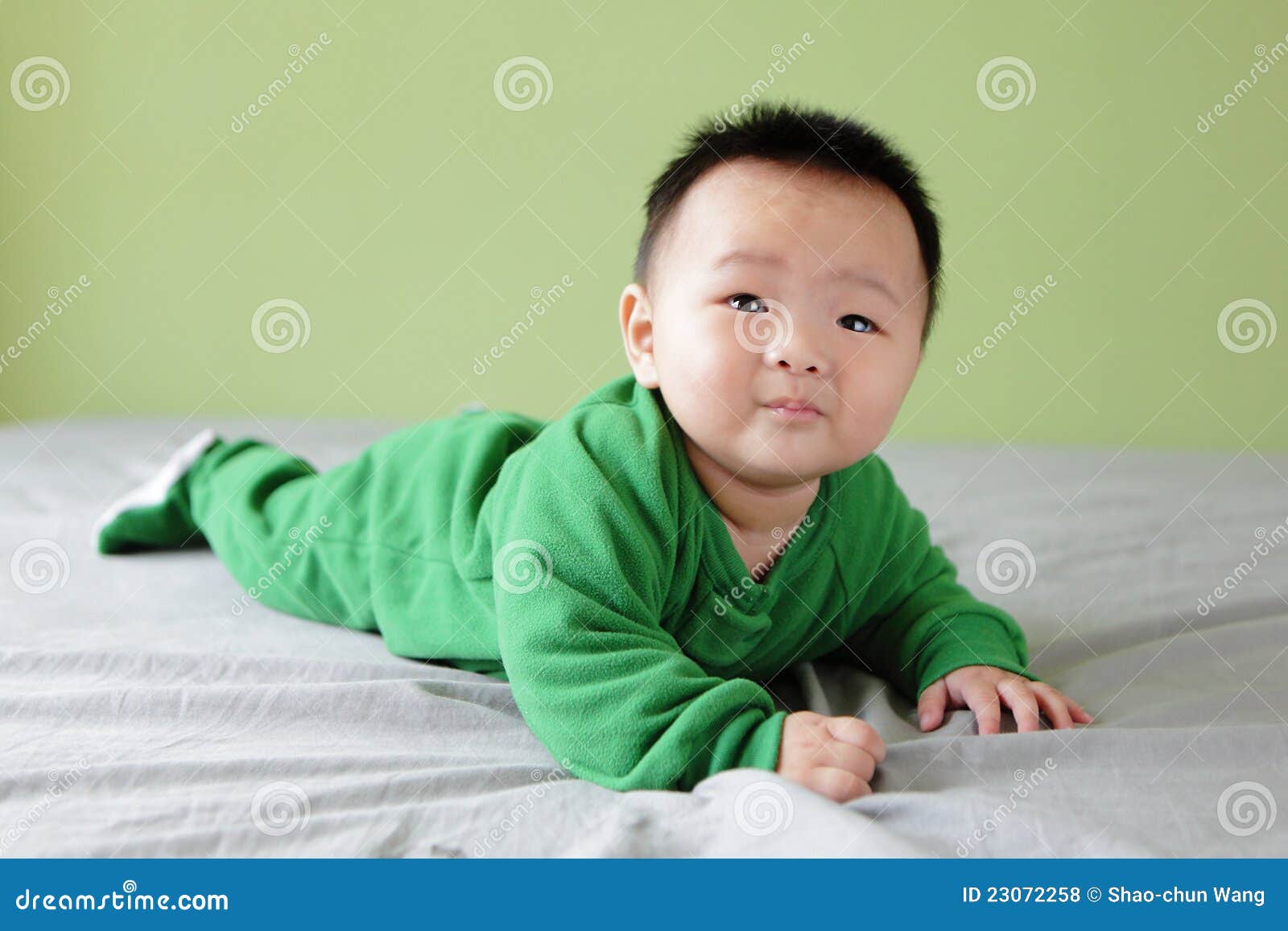 Cute Baby Look Up forward stock photo. Image of green - 23072258