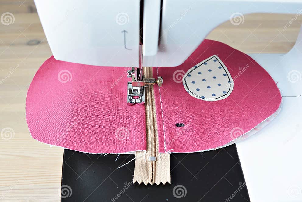 Cute Bird Zipper Pouch Working Process Stock Image - Image of handmade ...