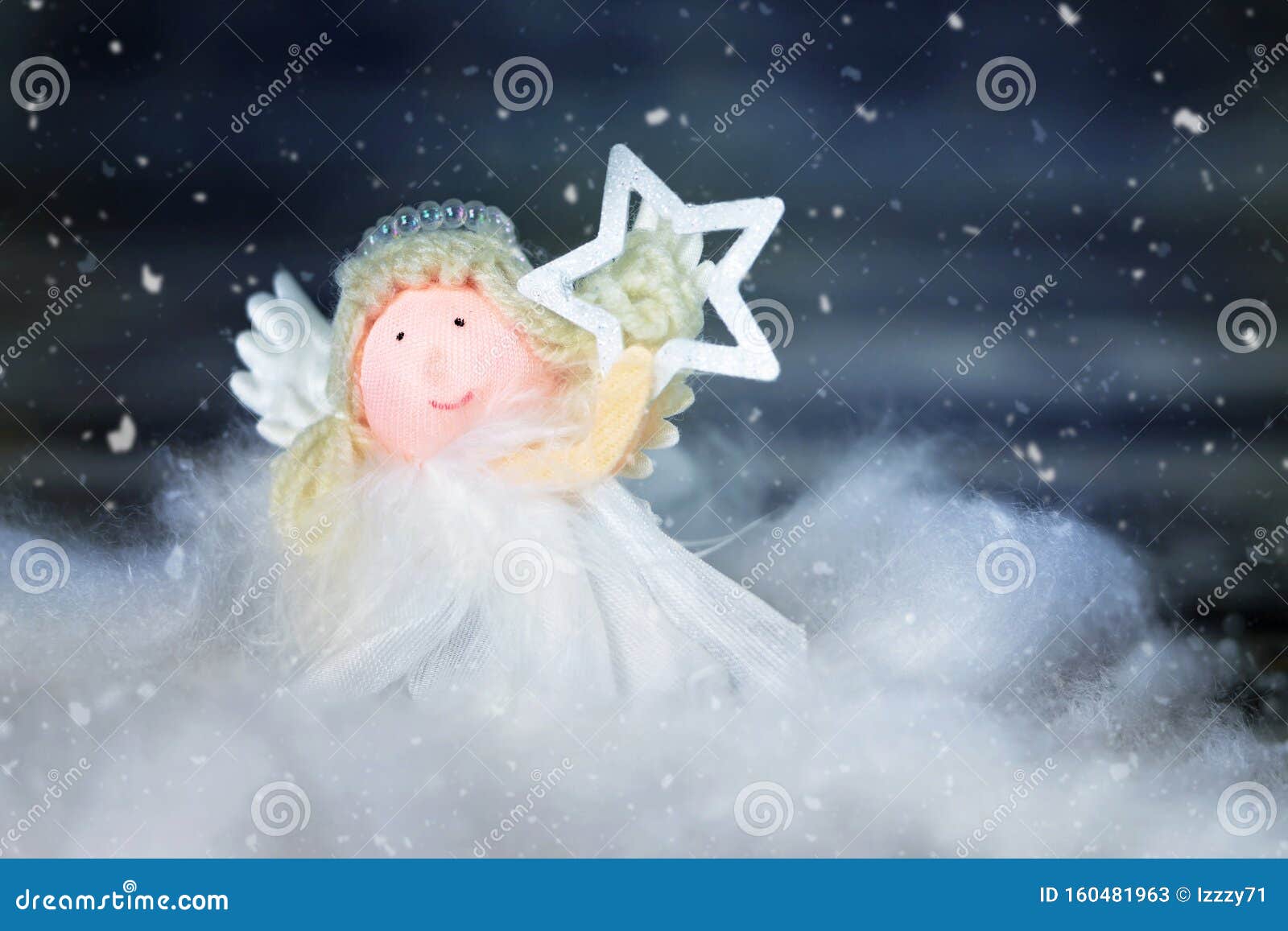 Christmas Angel Holding Star Stock Image - Image of faith, hold: 160481963