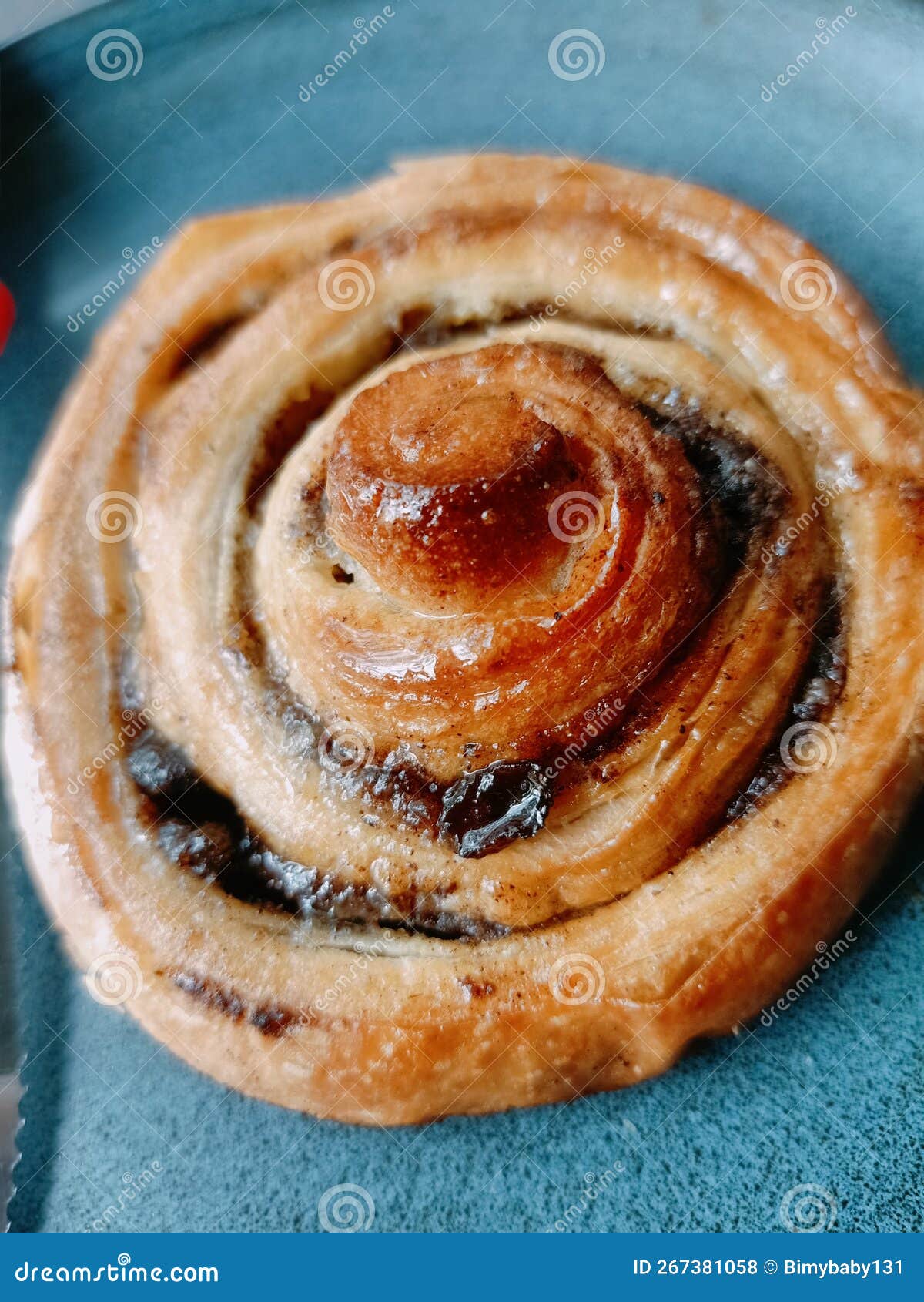 Cute Cinnamon Roll Taste Delicious Stock Photo - Image of bread, icing ...