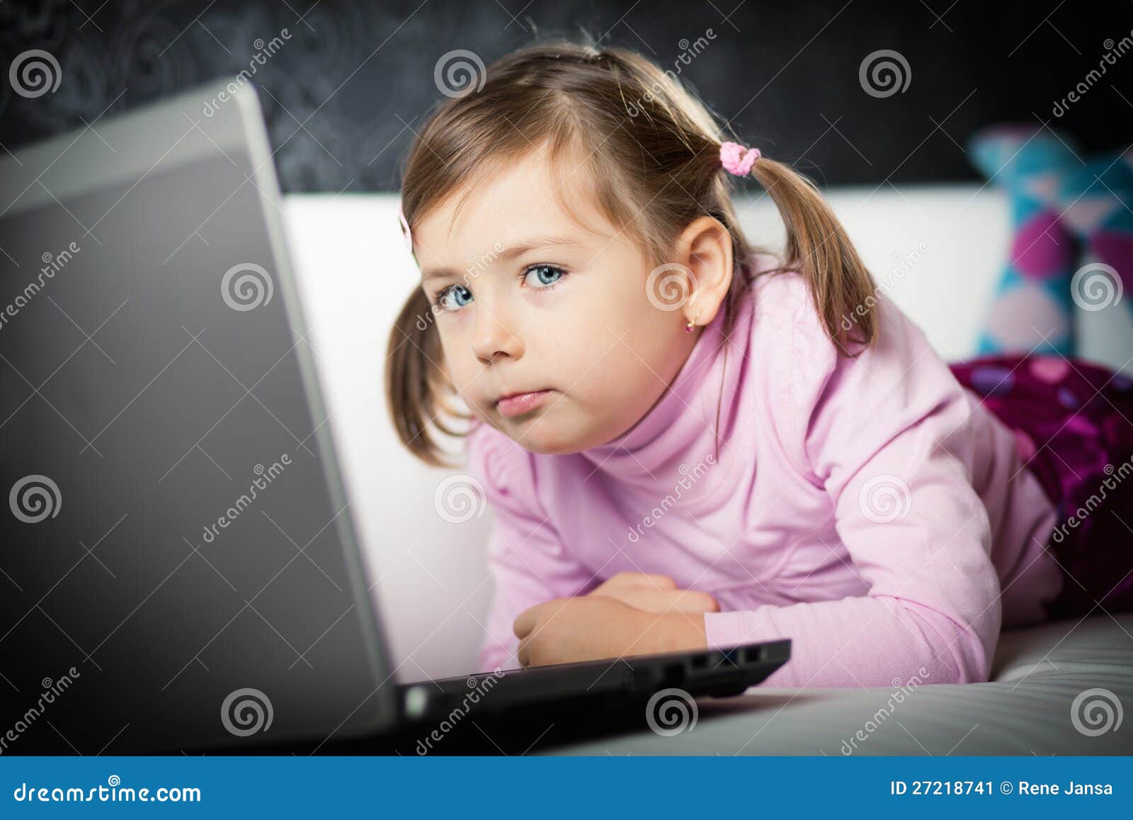 Cute Girl Looking at Laptop Stock Image - Image of screen, looks: 27218741