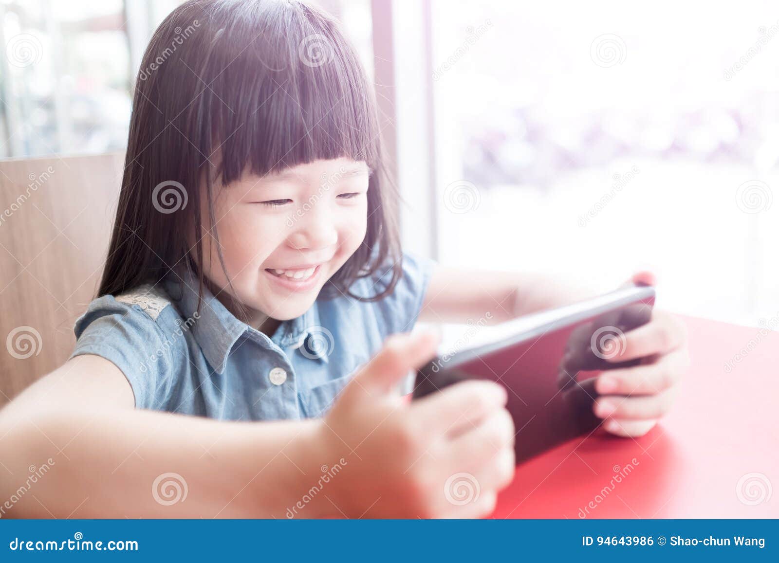 Cute girl use phone stock photo. Image of mobile, restaurant - 94643986