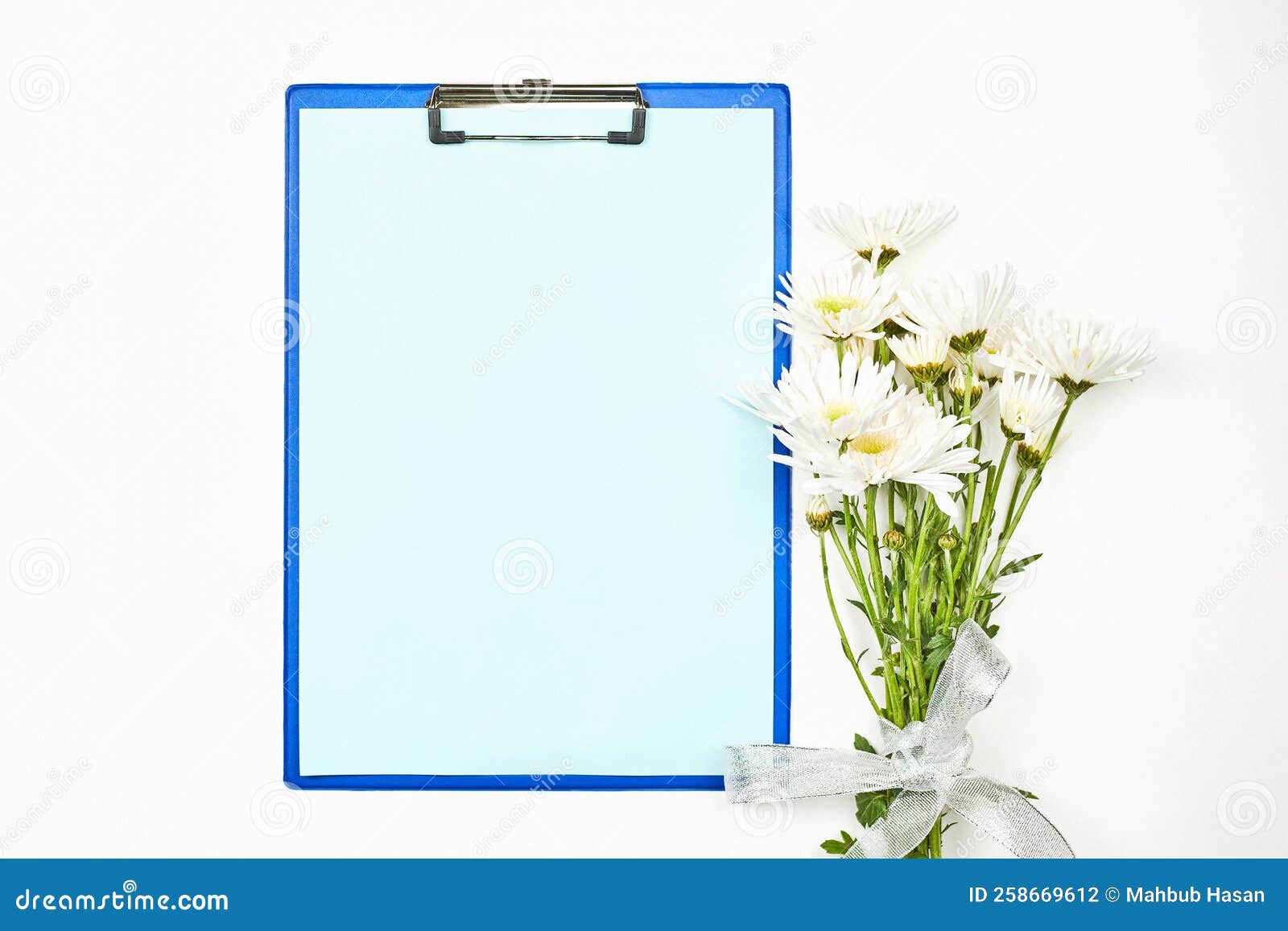 A Cute Spring Flowers Bouquet and Blank Paper with Copy Space Stock ...