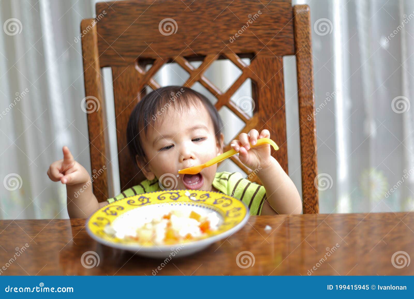 Cute Toddler Eat by Himself Stock Image - Image of growth, lifestyle ...