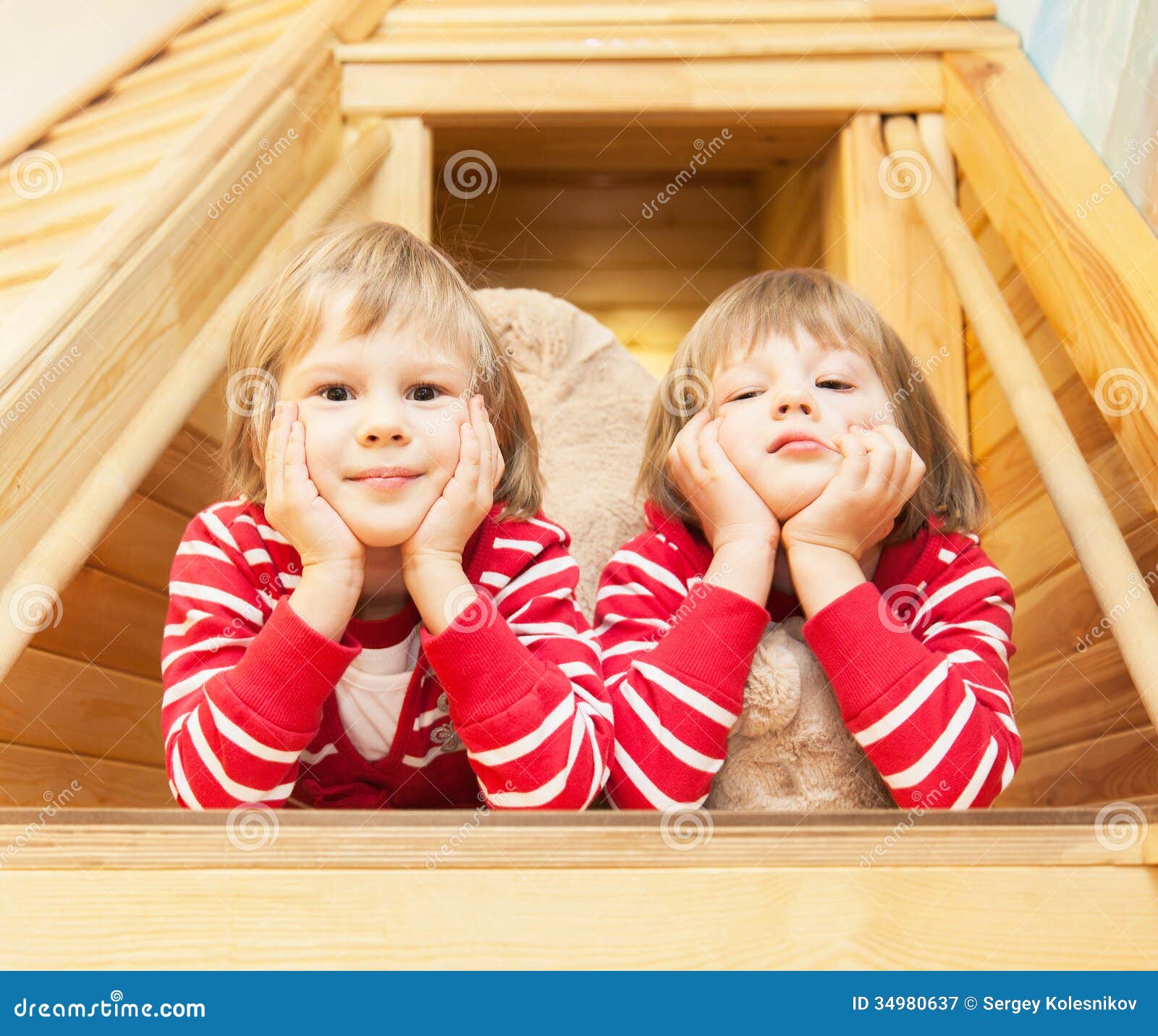 Cute Twin Girls Royalty Free Stock Photography - Image: 34980637