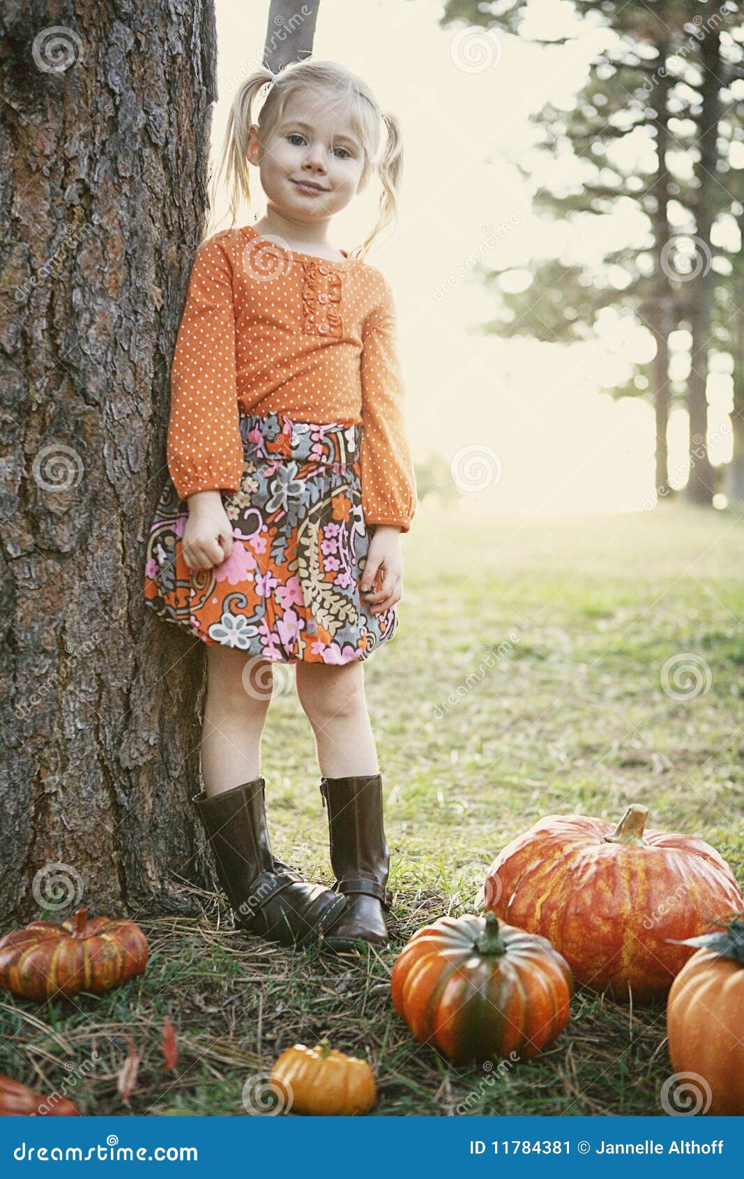 The Cutest Little Girl Ever Stock Image - Image of fall, organic: 11784381
