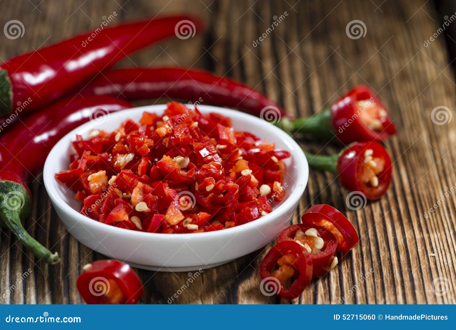 Cutted红色Chilis 库存照片. 图片 包括有 大块, 辣味, 红色, 胡椒, 成份, 有机, 墨西哥 - 52715060