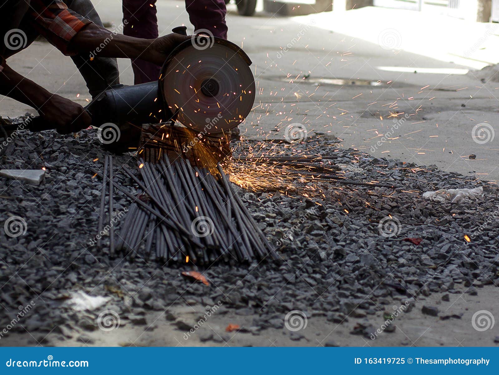 Cutting of iron rods stock image. Image of mass, sparks - 163419725