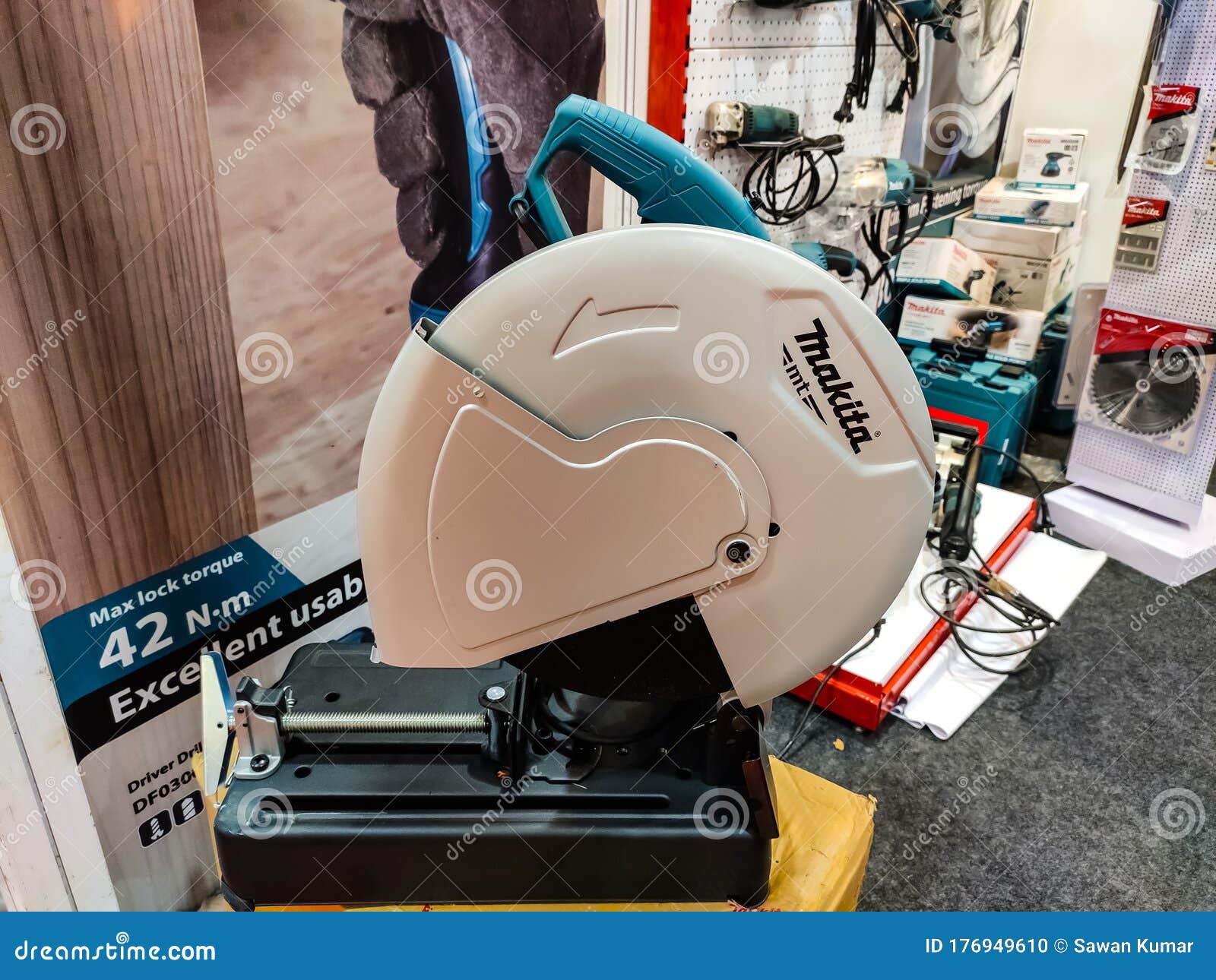 Cutting Machine and Machine Tools are Shown in Exhibition Editorial ...