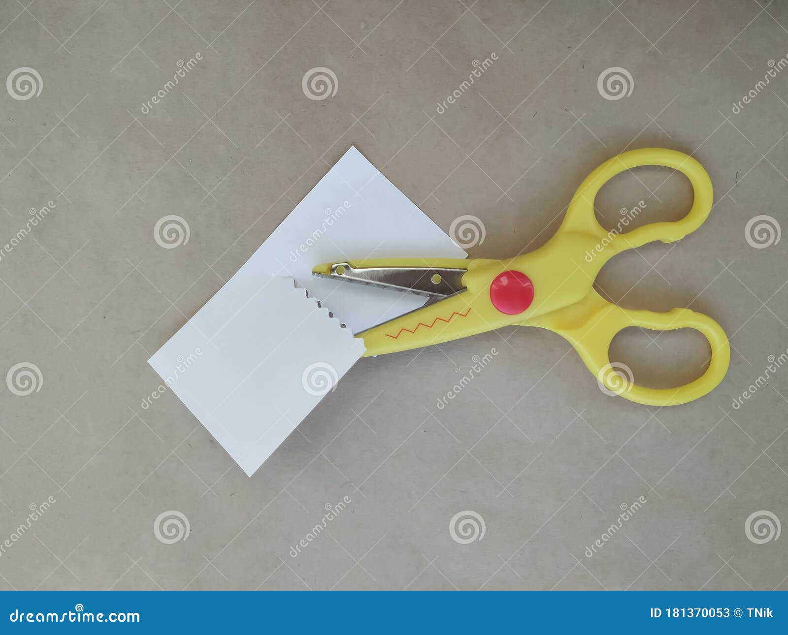 Cutting Paper with Zigzag Scissor Stock Image - Image of cutting, craft ...