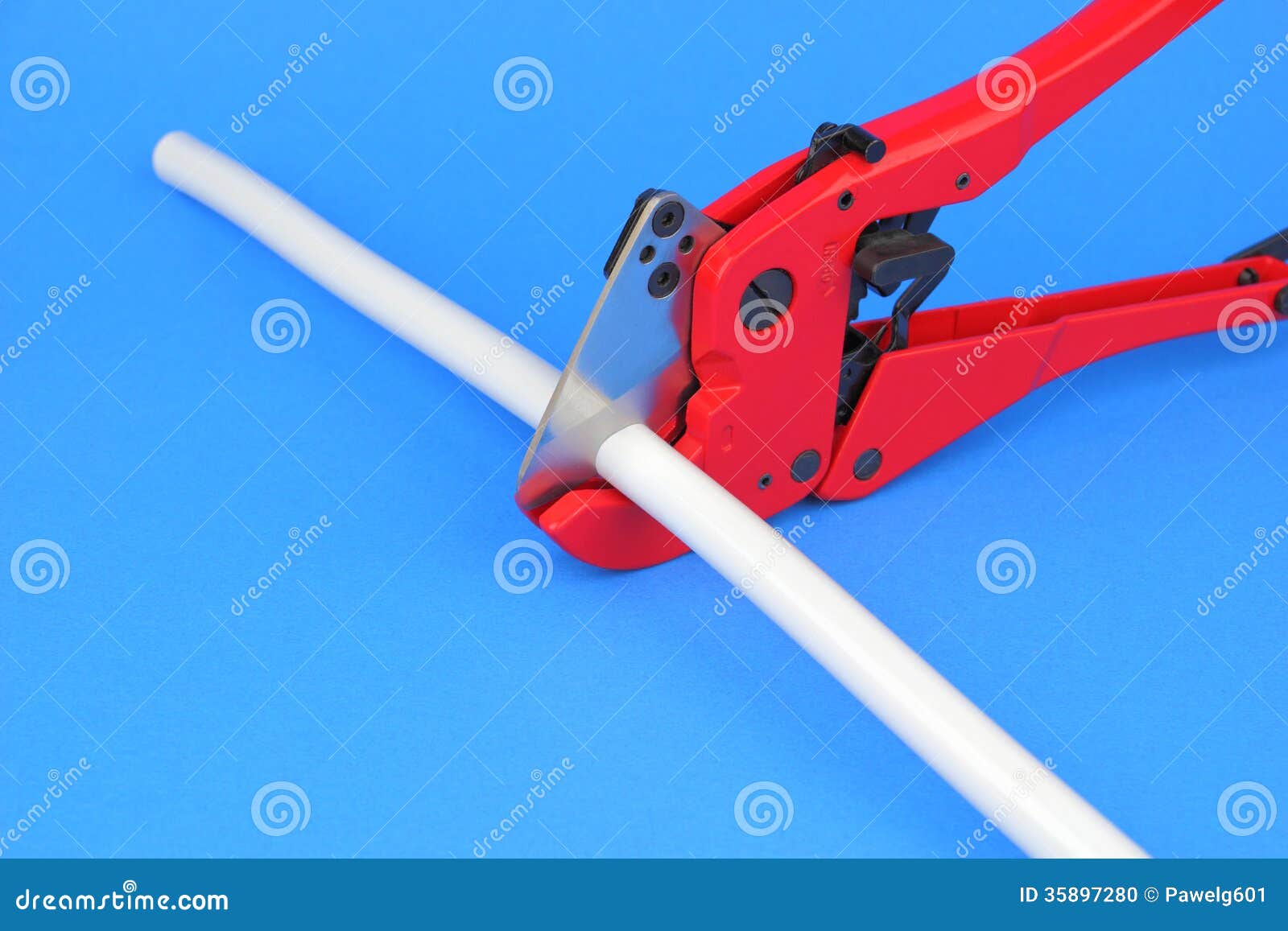 The cutting pex pipe stock photo. Image of hydraulics - 35897280