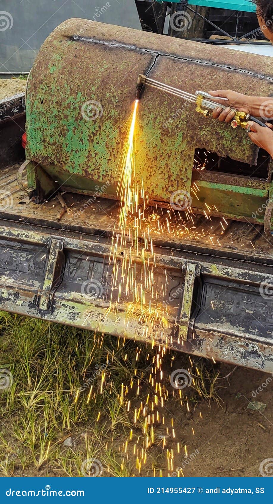 Cutting Scrap Metal with Fire Stock Image - Image of transport, asphalt ...