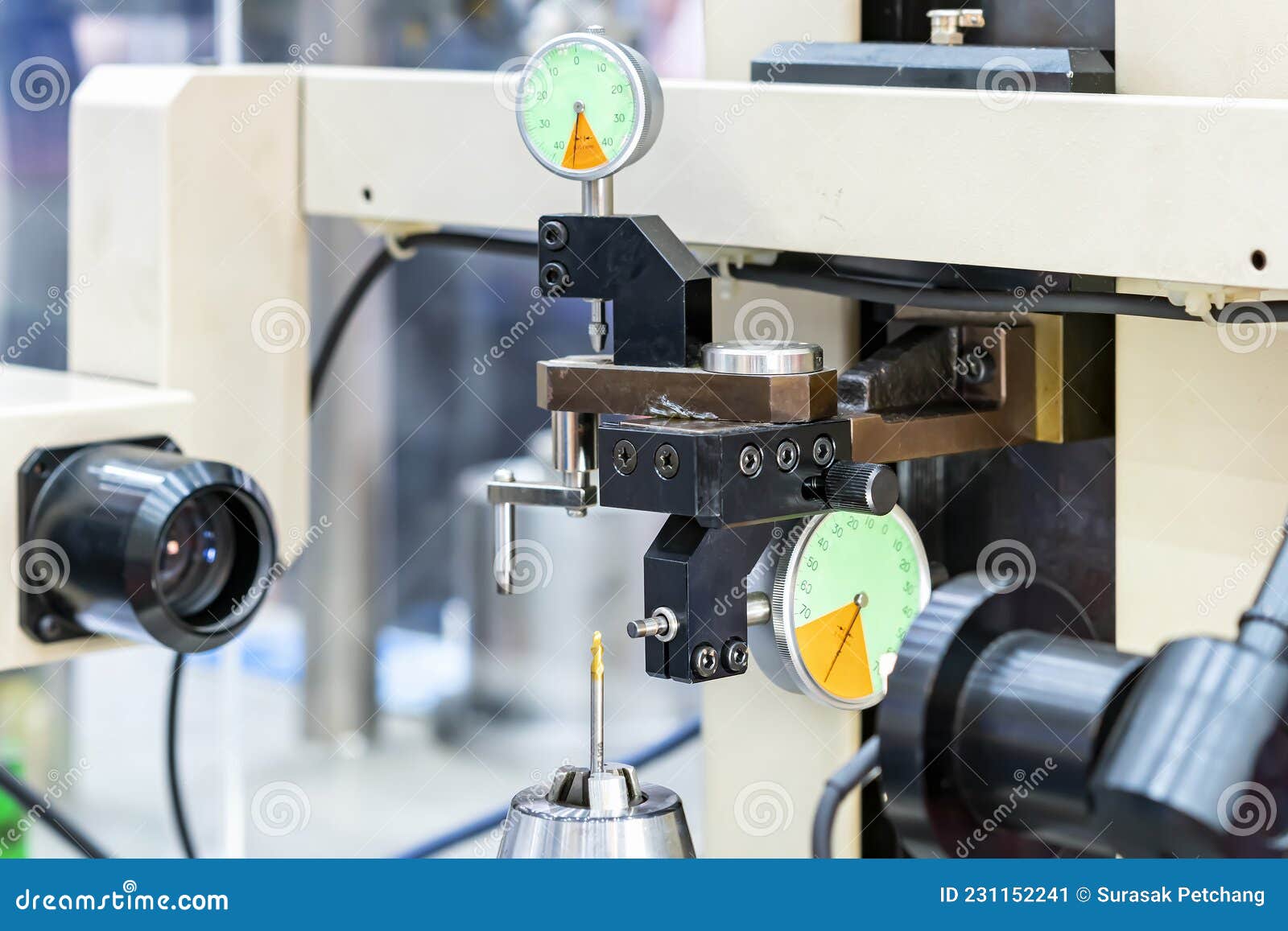 Cutting Tool Drill Bit or Milling Cutter Setup on High Accuracy and ...