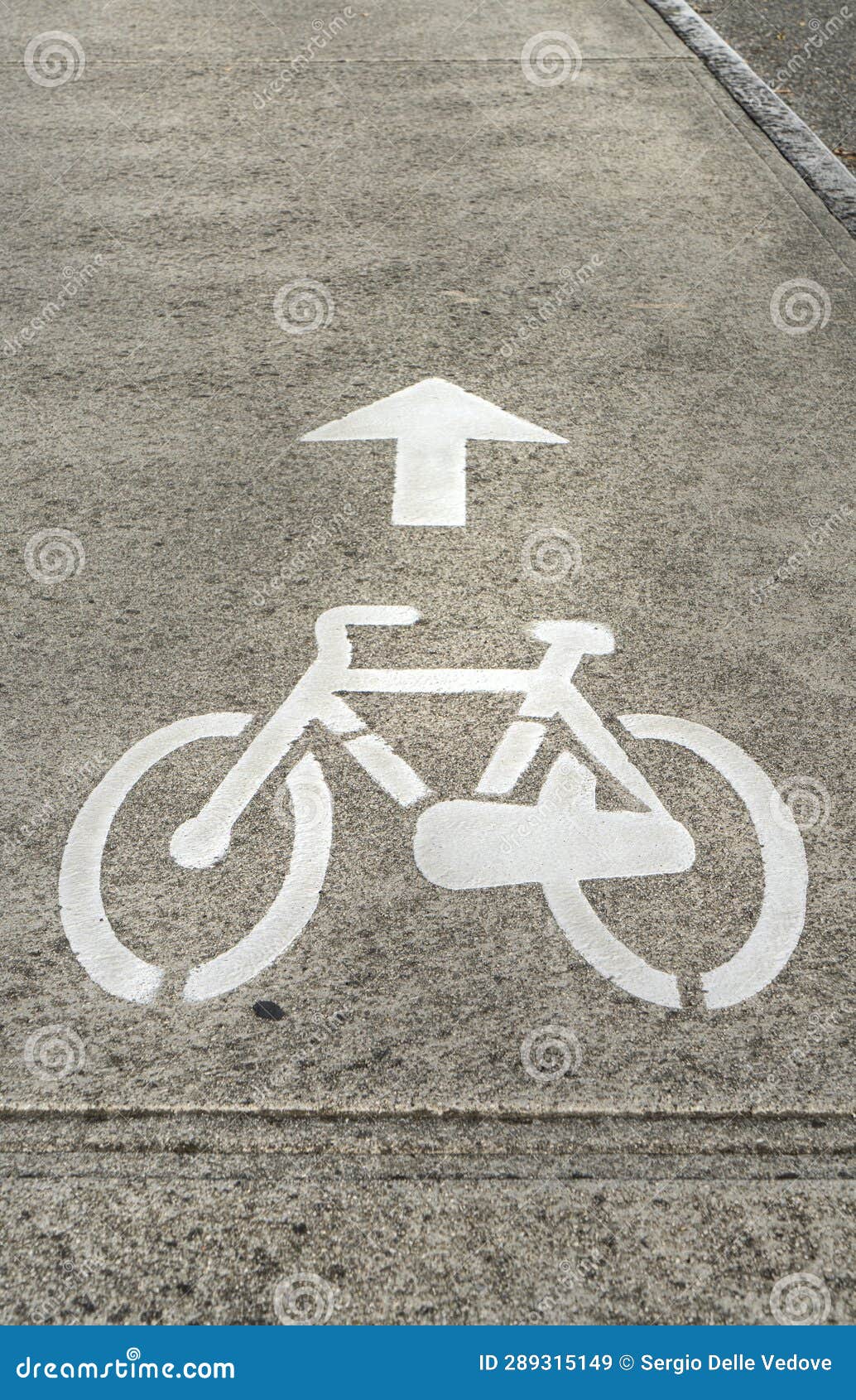 Cycle path stock image. Image of life, path, scene, texture - 289315149