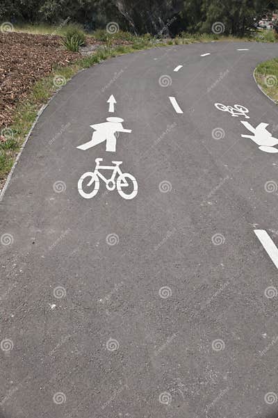 Cycle path sign stock photo. Image of bike, city, green - 16569928