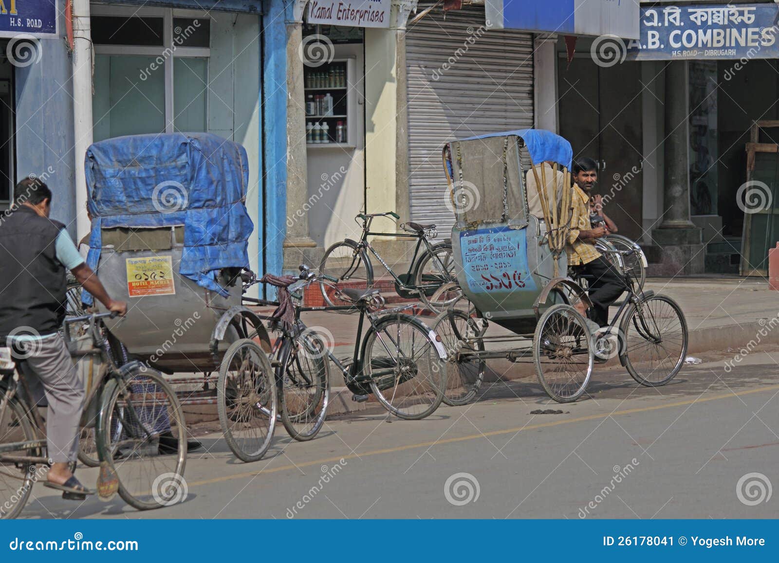 Cycle rickshaw editorial photo. Image of ethnicity, bicycle - 26178041