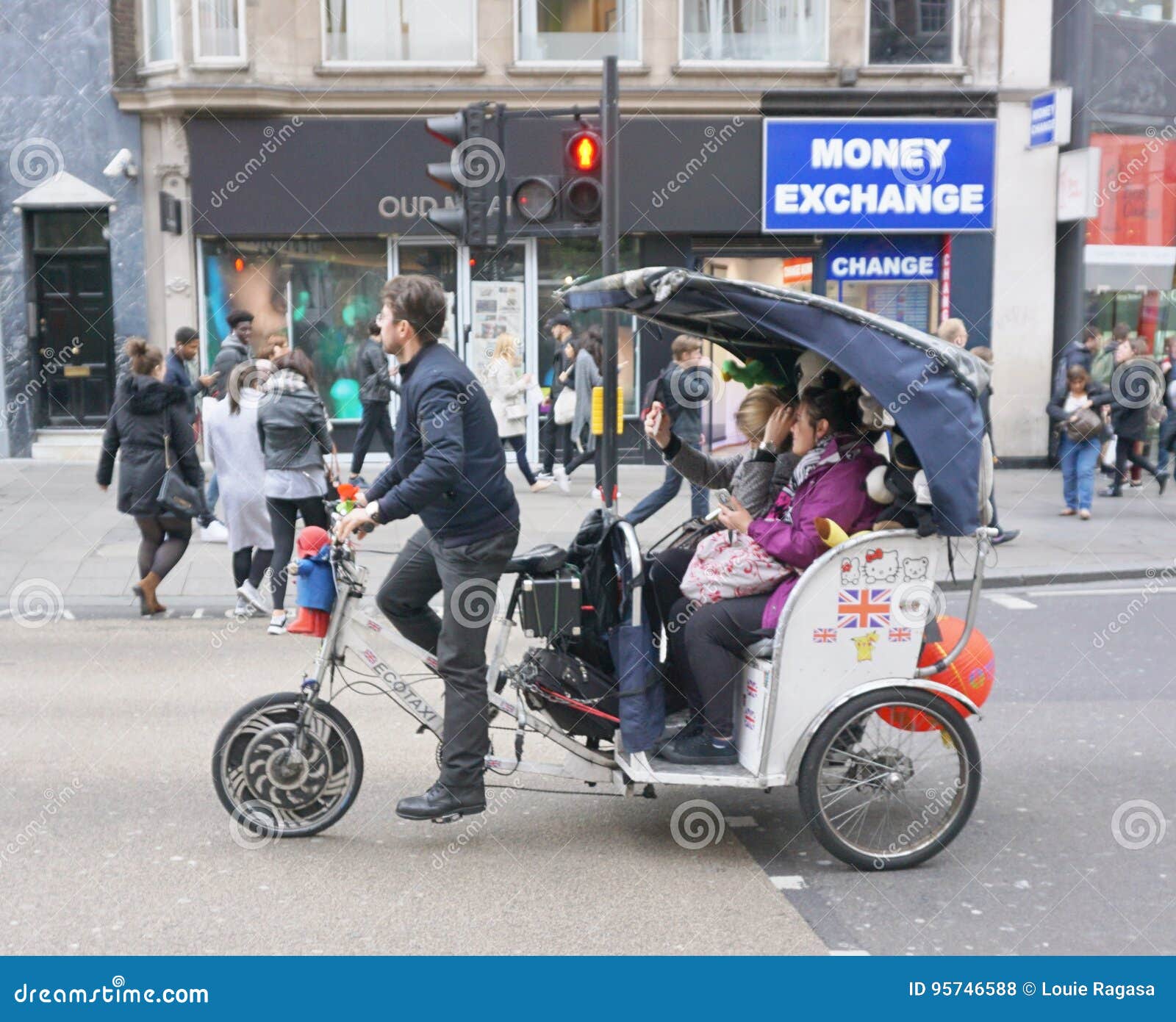 Cycle Rickshaws editorial stock photo. Image of london - 95746588