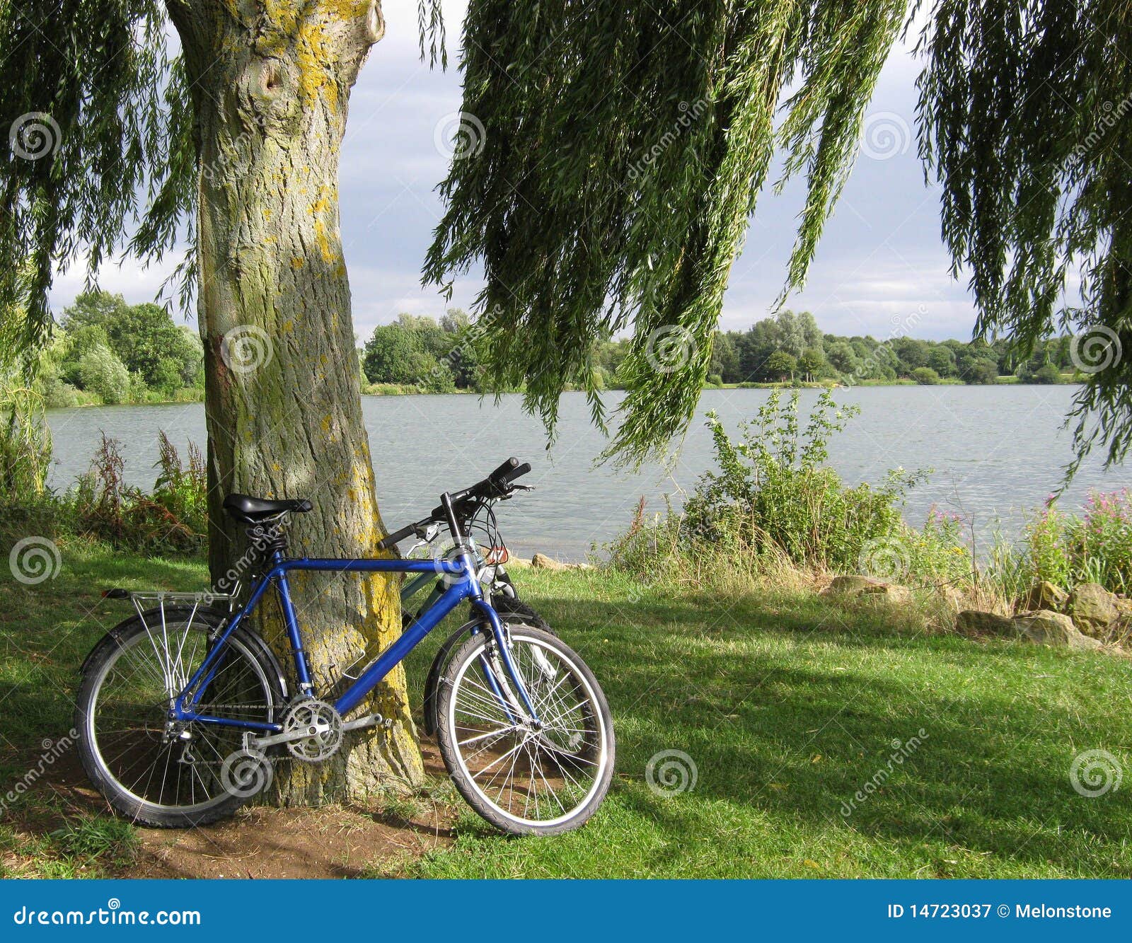 Cycle ride stock image. Image of lake, outdoors, countryside - 14723037