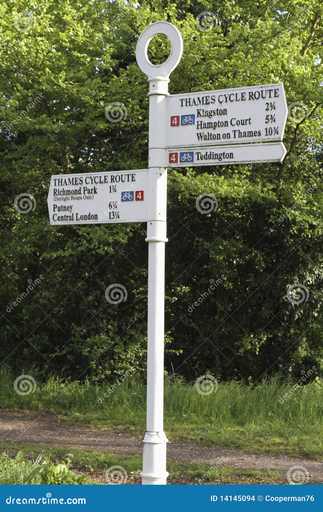 Cycle Route Direction Sign in Ham Near Kingston Stock Photo - Image of ...