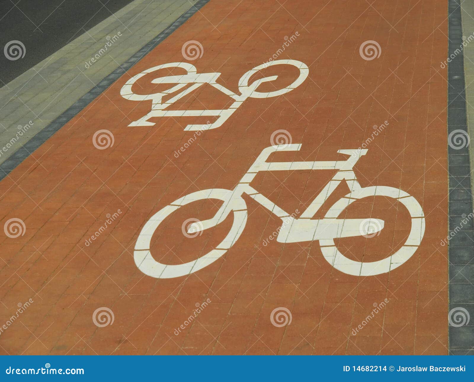 Cycle-Track stock photo. Image of biking, cyclist, paint - 14682214