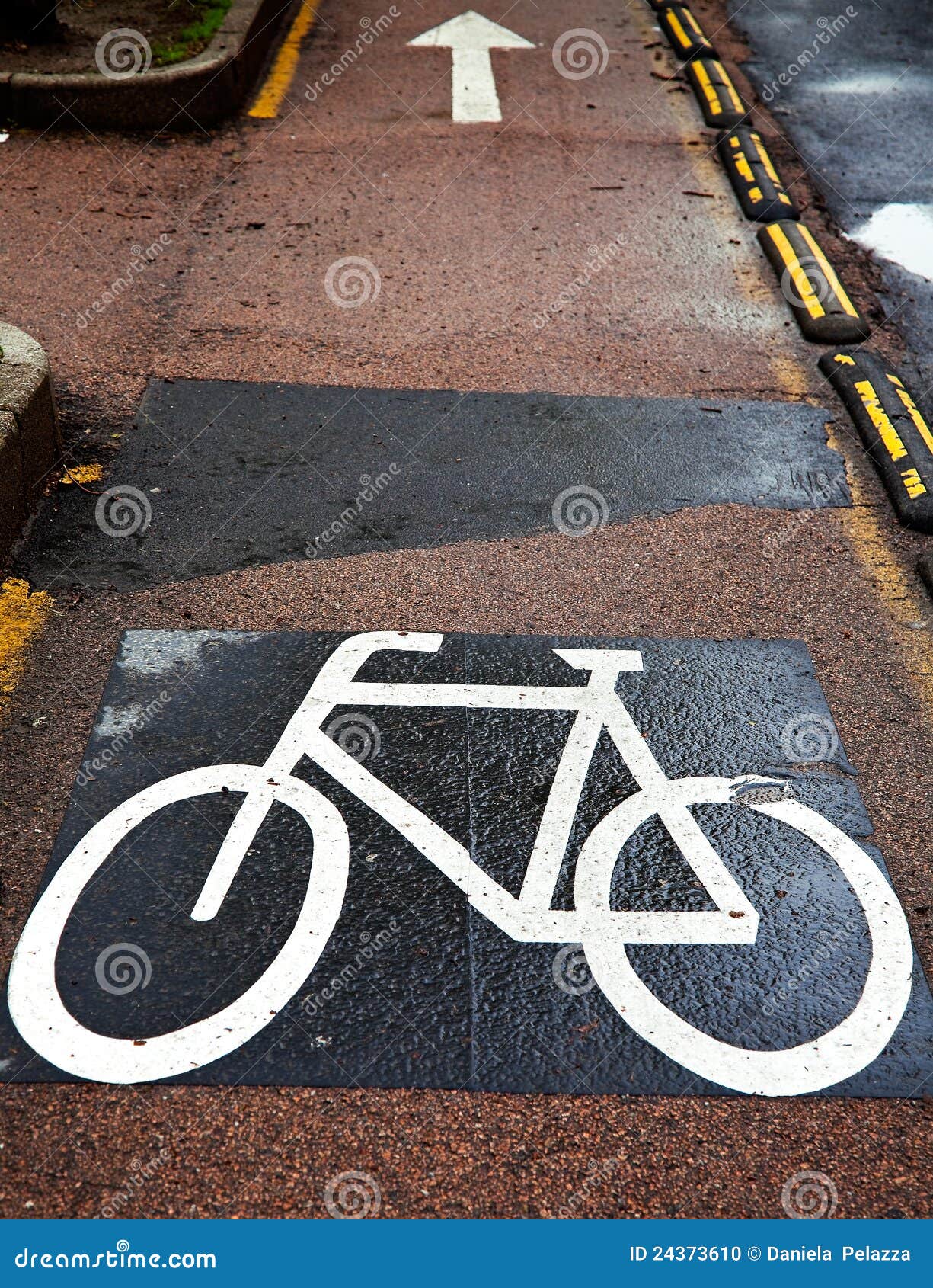 Cycle track stock photo. Image of italian, milan, gray - 24373610