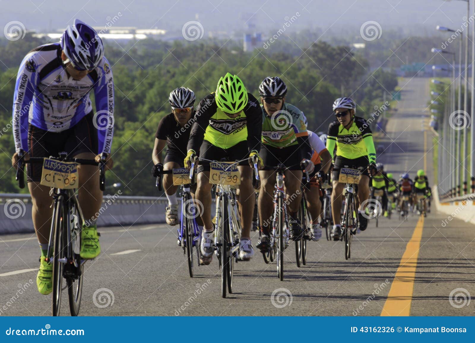 Cycling competition editorial photo. Image of athletes - 43162326