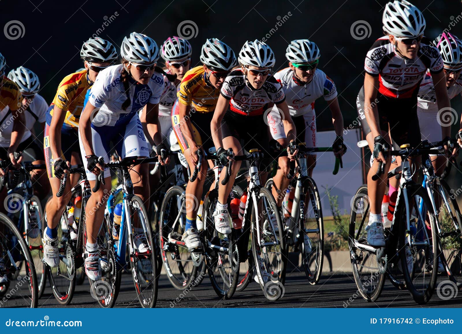 Cycling race editorial photography. Image of male, helmet - 17916742