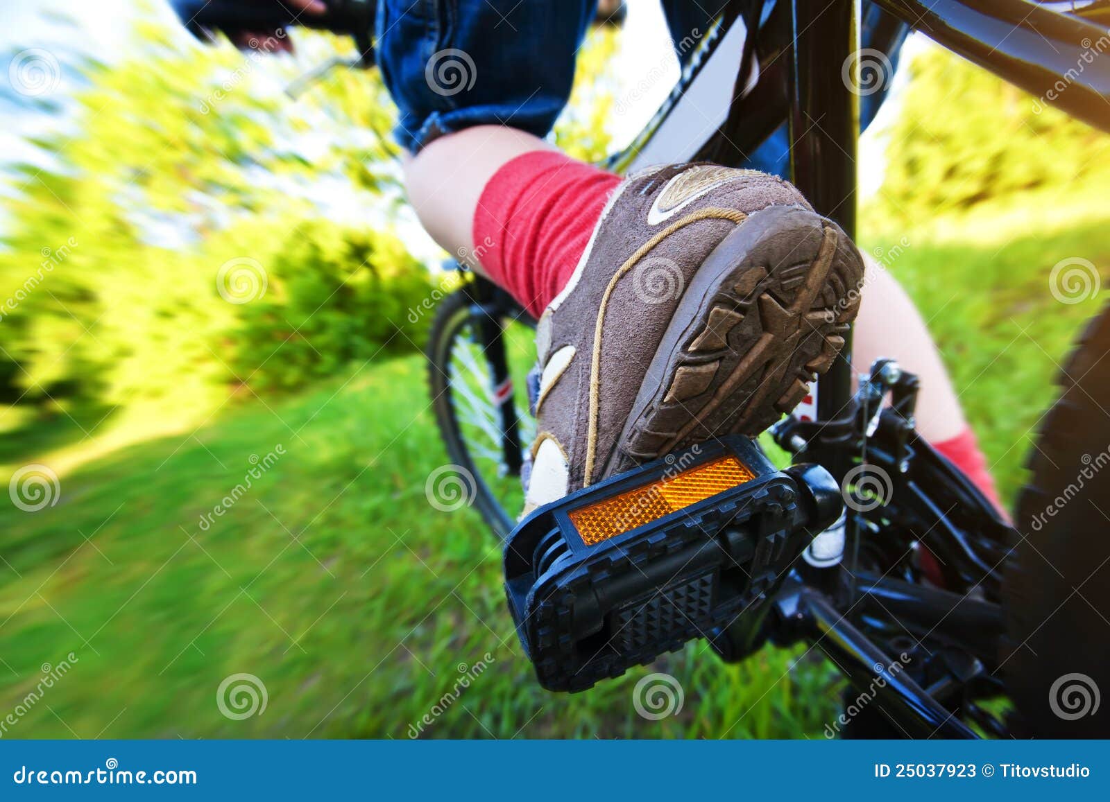 Cyclist in motion stock image. Image of riding, movement - 25037923