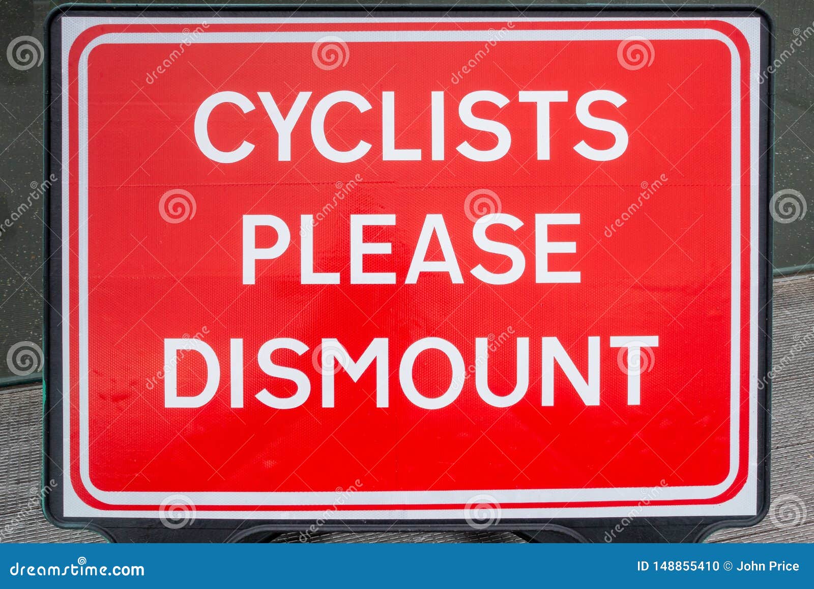 Cyclists Please Dismount Sign Stock Photo - Image of cyclist, safety ...