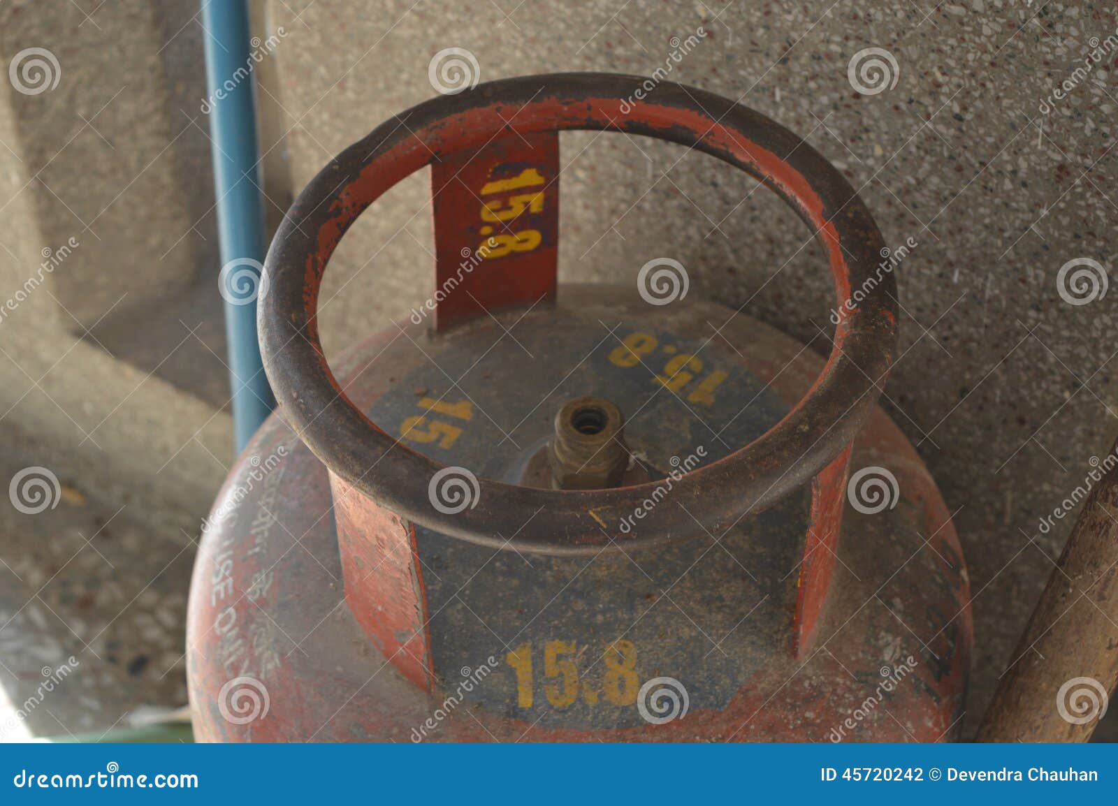 A cylinder stock photo. Image of domestic, cylinder, burn - 45720242