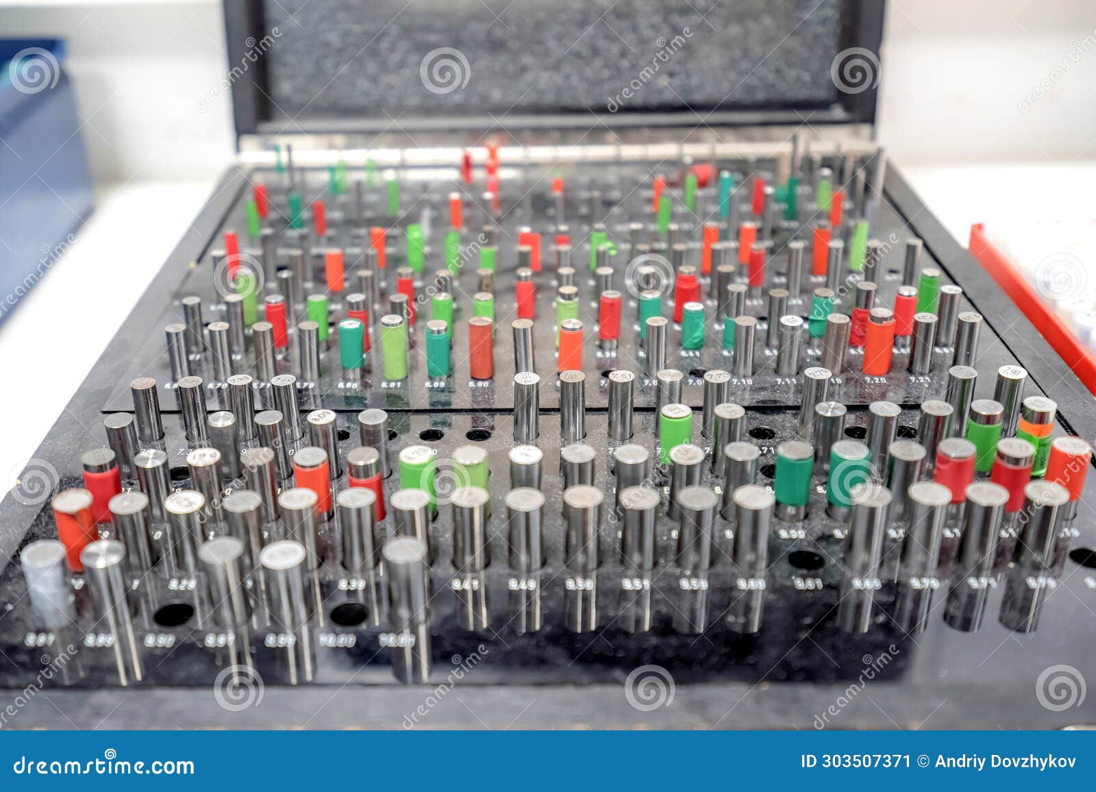 Cylindrical Measuring Pins for Controlling Geometric Dimensions Stock ...