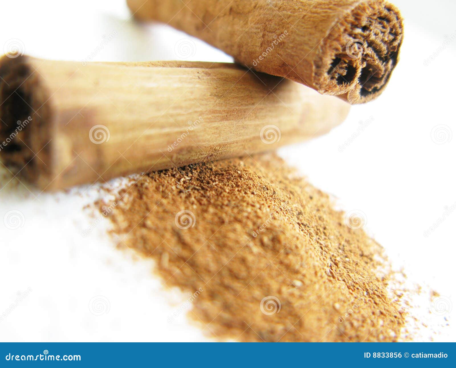 Cynamon zdjęcie stock. Obraz złożonej z kuchnia, naturalny - 8833856