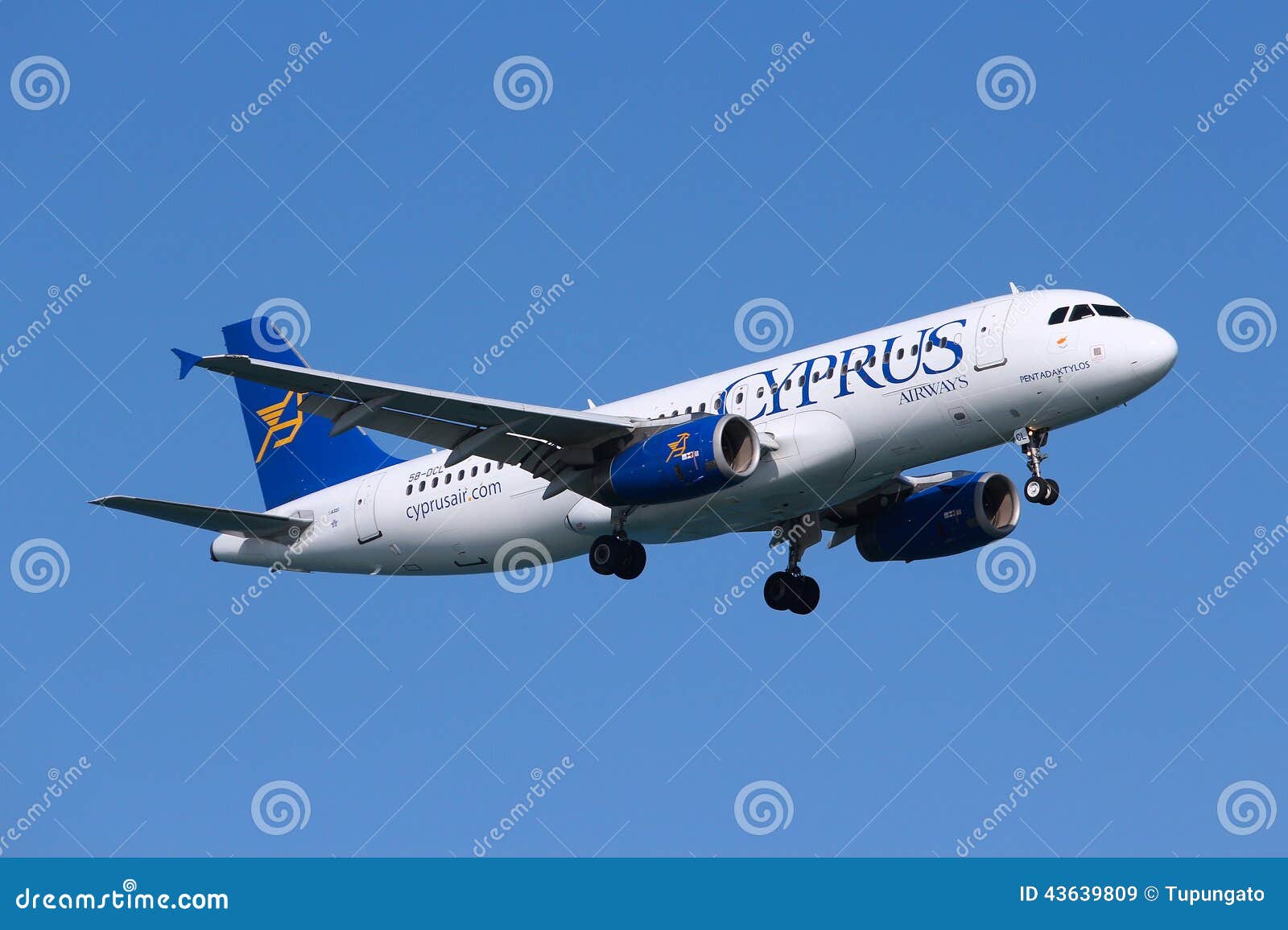 Cyprus Airways imagen de archivo editorial. Imagen de aterrizaje - 43639809