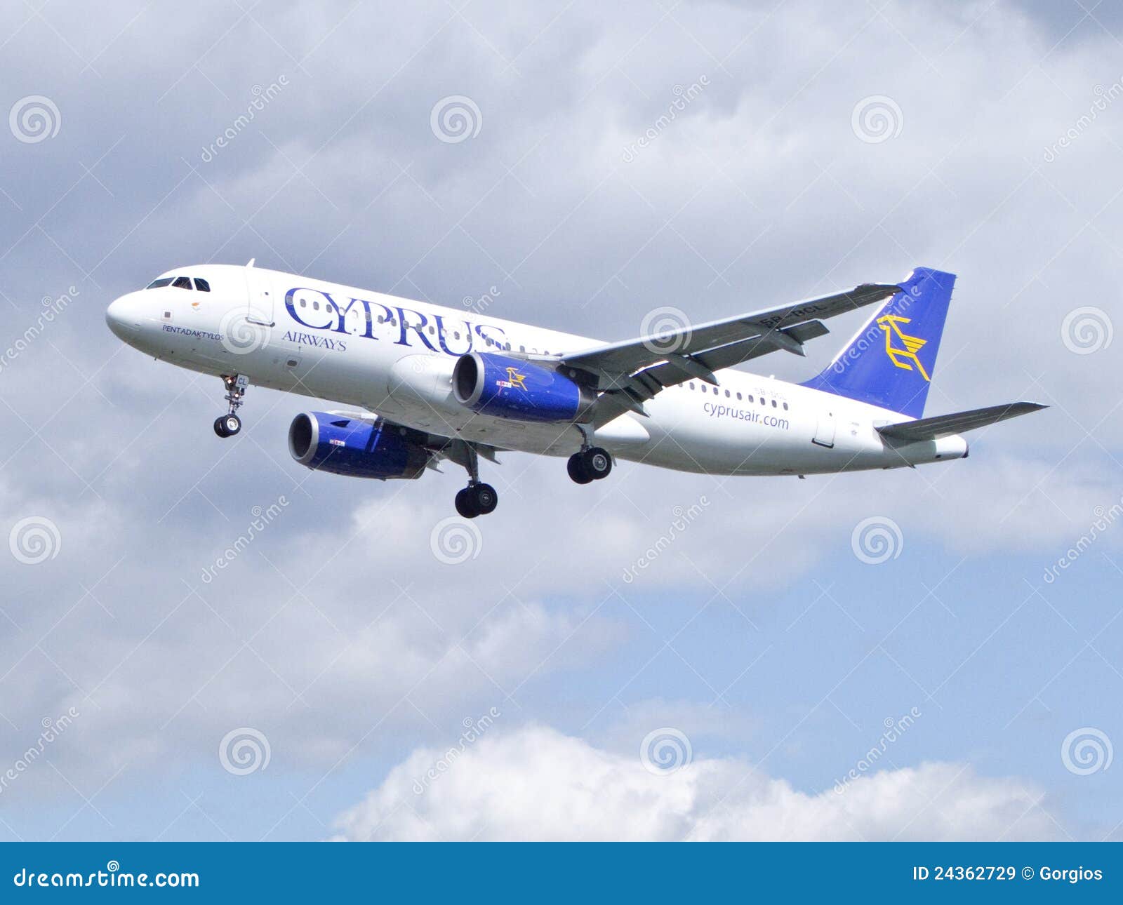 Cyprus Airways aircraft editorial stock image. Image of approach - 24362729